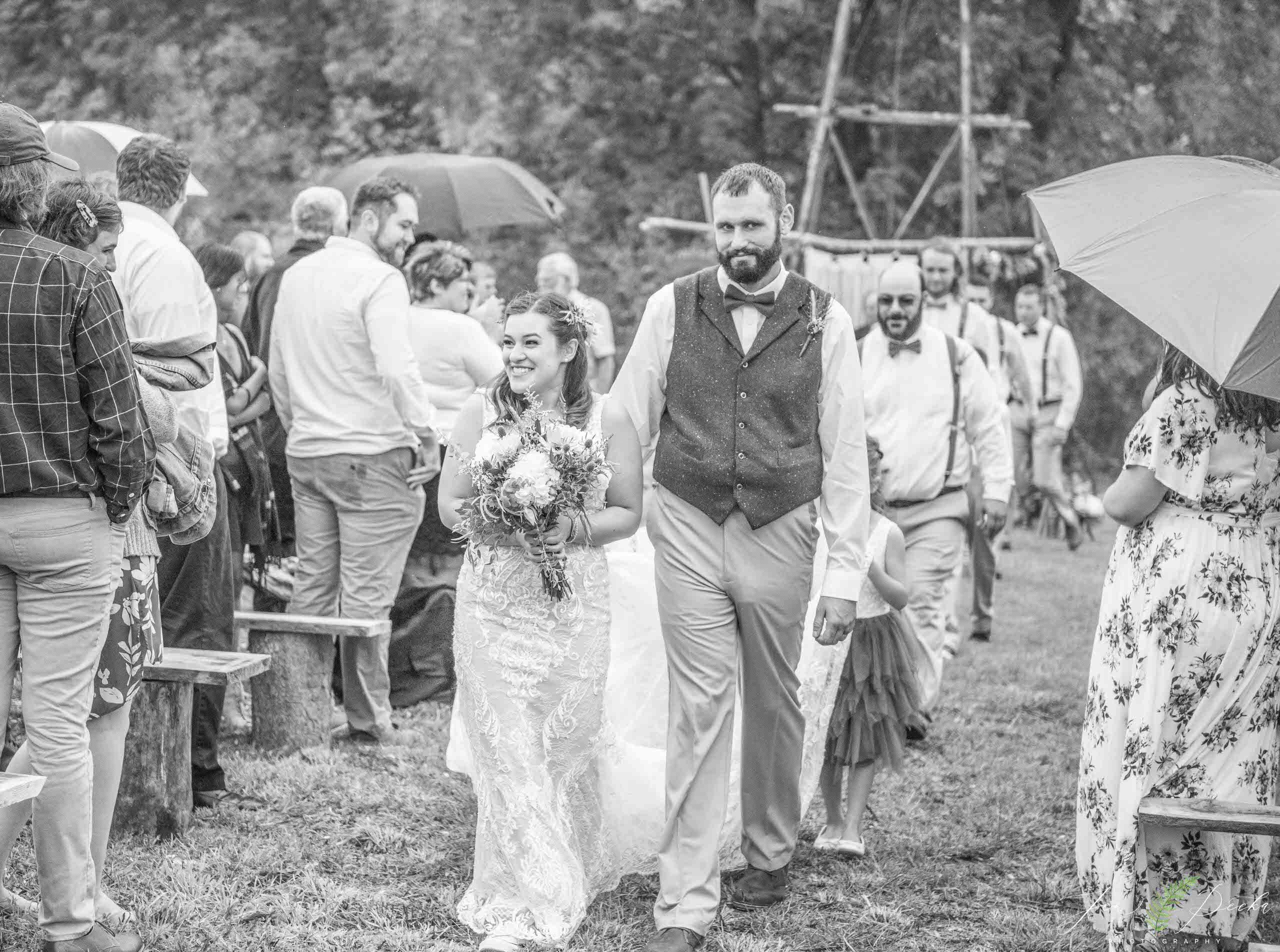 Kaylee + Patrick (Rustic & boho inspired wedding in upstate, NY) » Jen ...